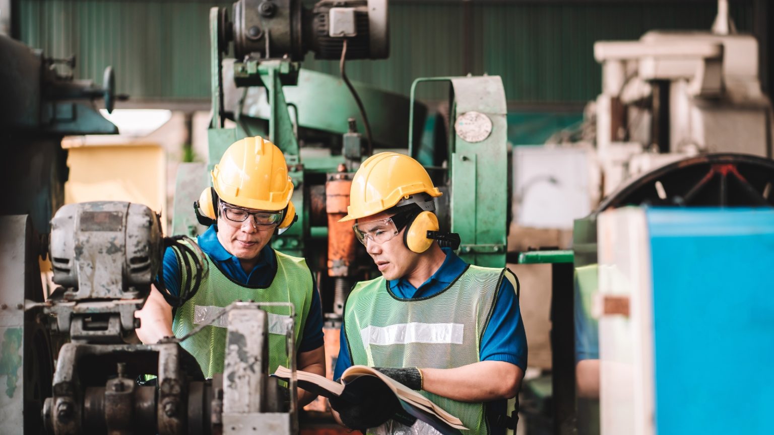 What Does a Production Operator Do? - Cerexio